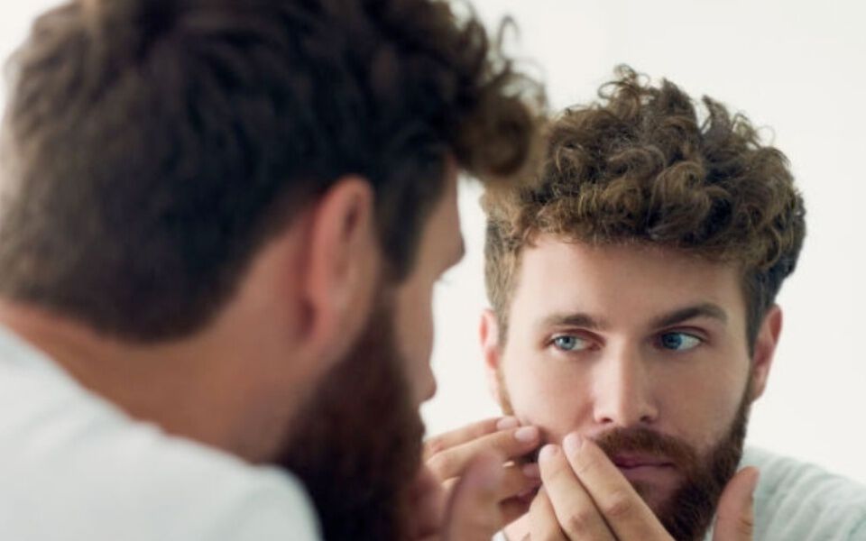 Adult Acne 101 Guide | La Roche-Posay® Australia